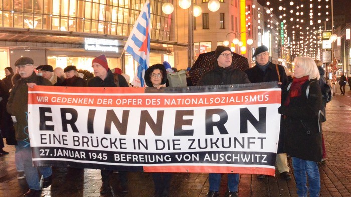 Erinnern - Eine Brücke in die Zukunft - Gedenkstunde für die Opfer des ...